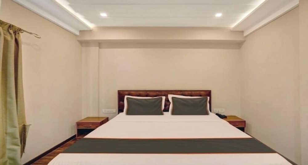 Hotel Orange Park - Bangalore