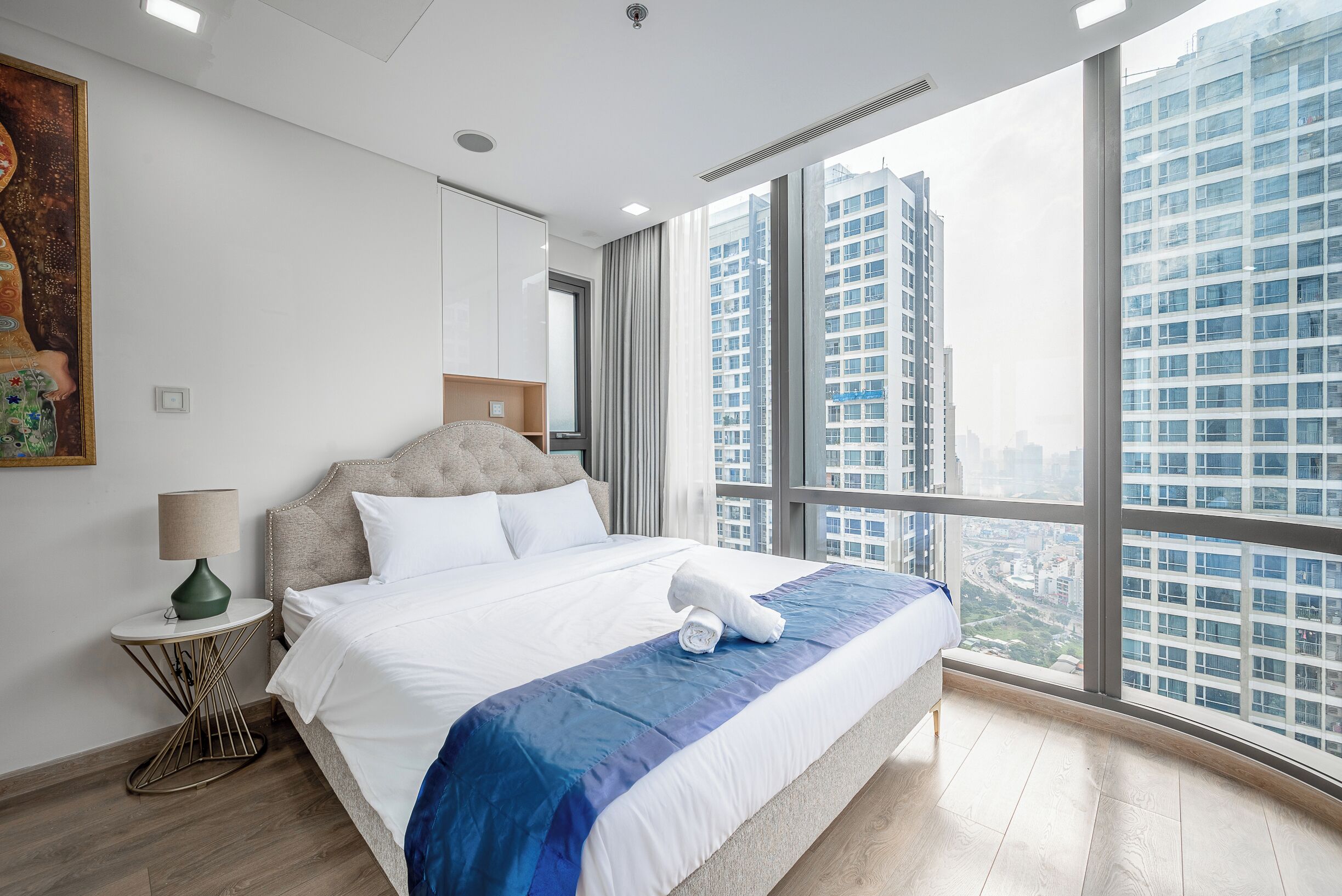 Suíte família, 3 quartos, acesso ao Club Lounge, vista para a cidade | Roupas de cama de algodão egípcio, roupas de cama premium