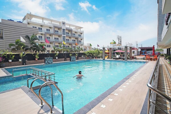 Royal Palace Beach Resort - Mandarmani