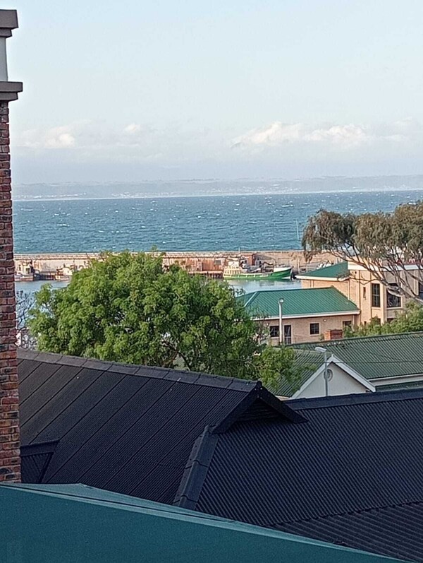 Apartment In Mosselbay - Mossel Bay