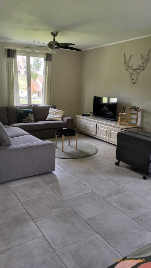 Country House In The Lot, With Swimming Pool. Ideal For Families! - Gourdon