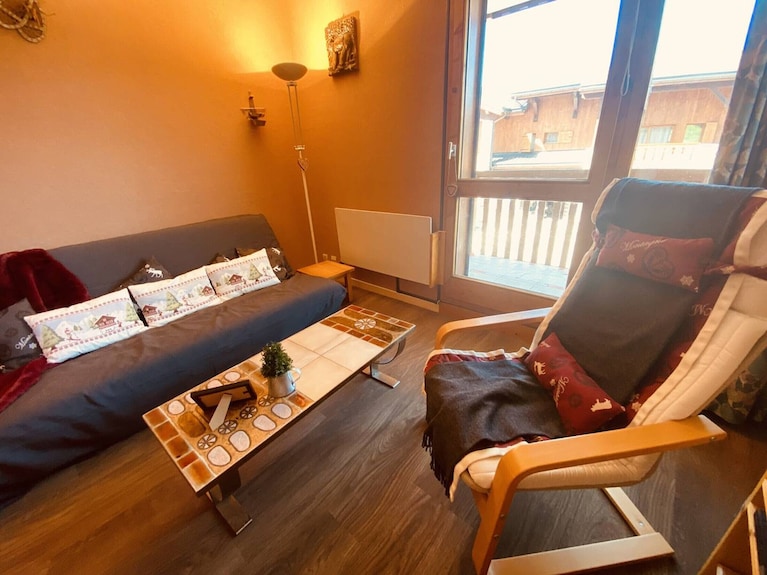 Cozy Apartment For 6, Near Slopes, Includes Parking - Peisey-Nancroix