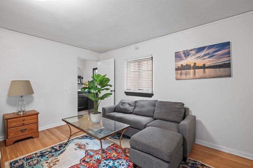 The Walnut Suites - The Hidden Suite - 門羅維爾