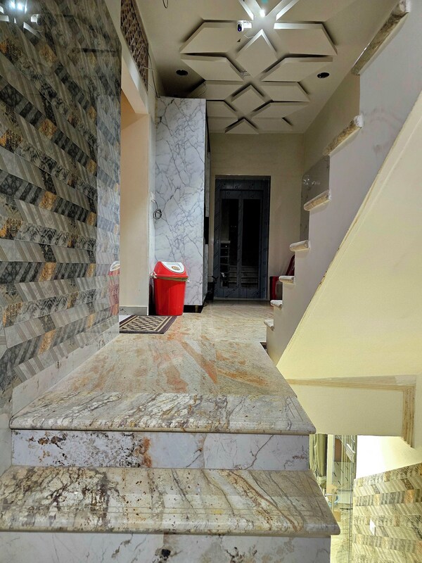 Hotel Kashi Mantram - Varanasi