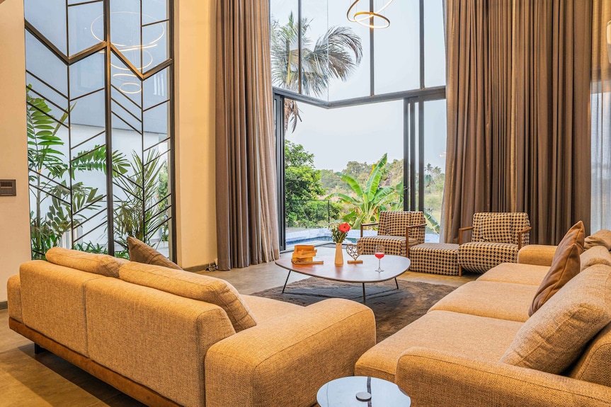 Stunning 5bhk Luxury Villa With Private Pool, Jacuzzi & Lift A1 - Goa