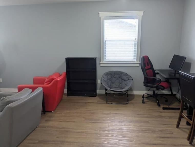 Cozy Minimalist Apartment\n\n - Regina