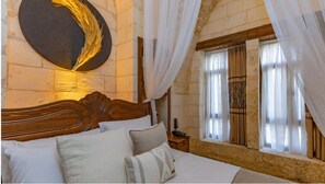 Quarto luxo | Frigobar, individualmente decorados, individualmente mobiliados