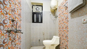 Quarto, 1 quarto, fumadores, varanda | Duche na casa de banho