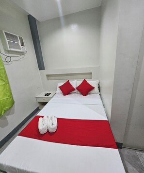 Quarto Duplo Standard, 1 cama de casal, não fumadores, casa de banho privativa | Wi-fi grátis