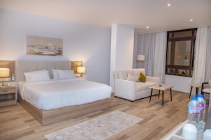 Quarto casal luxo, vista para a cidade | Escrivaninha, quartos à prova de som, Wi-Fi de cortesia