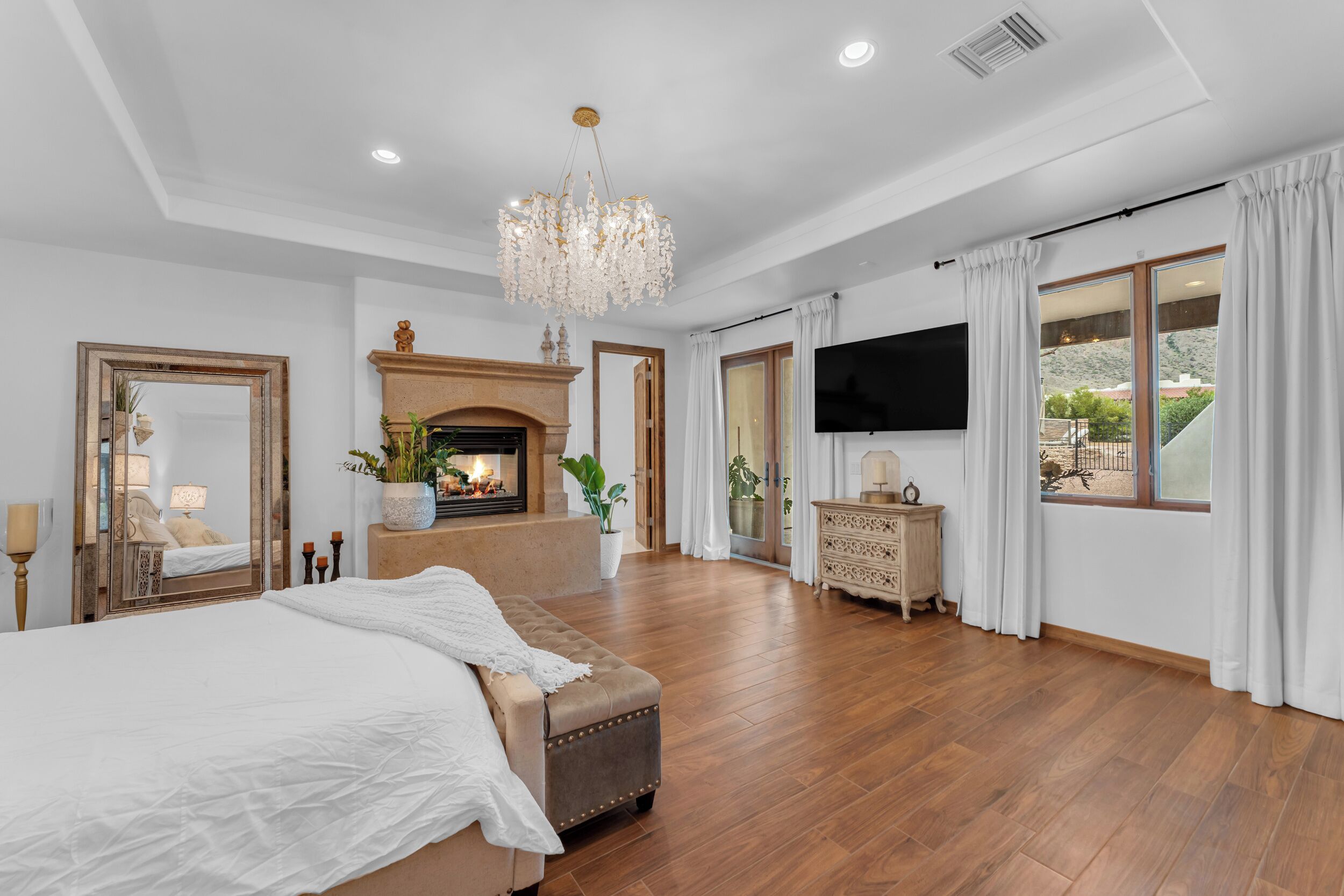 5054 Sqft Luxury 4-bed 5.5 Bath W/ Theater, Gamerm, Pool, Fitness Room On 2.5 Ac - Apache Junction