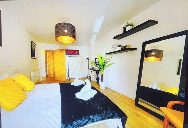 Flat 4 Pembroke Court - Kingsdown - Bristol