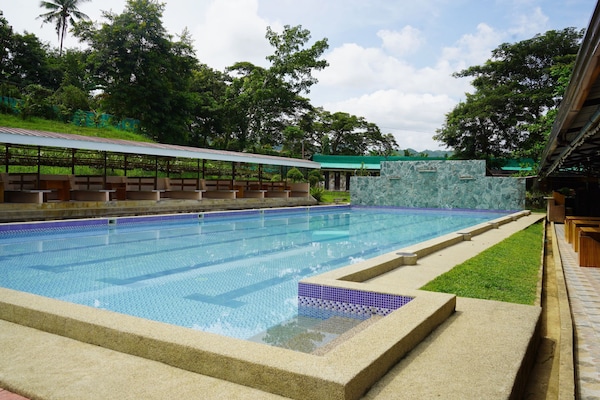 Hidden Valley Organic Farm Resort - Toledo City