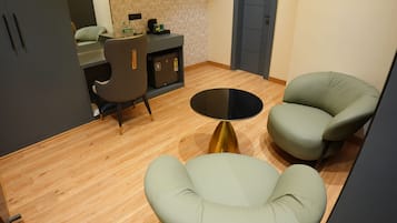 Suite | 1 quarto, roupa de alta qualidade, minibar, secretária