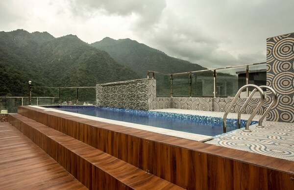 Goraksh Evana - Rishikesh