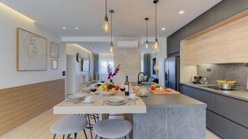 Villa Familiar, 4 quartos, varanda (Wellness Escape Villa One) | Cozinha privada
