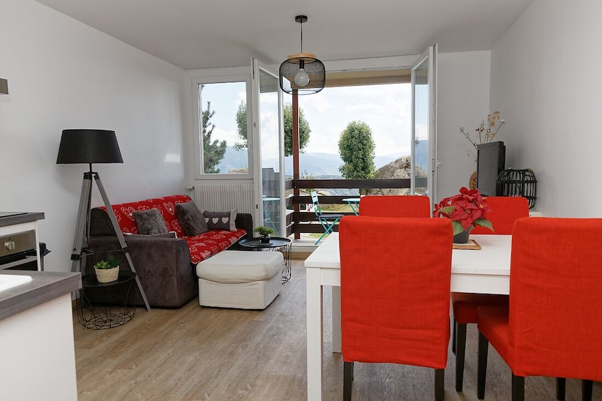 Quiet Mountain Vacations Close To Ski Resorts - Vall de Núria