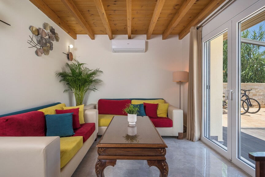 Garden Villa - Bikes, Private Pool, Garden Family Home - Chania