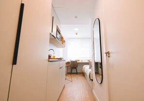 Estúdio, não fumadores, kitchenette | Cortinas/cortinados opacos, Wi-fi grátis, roupa de cama fornecida