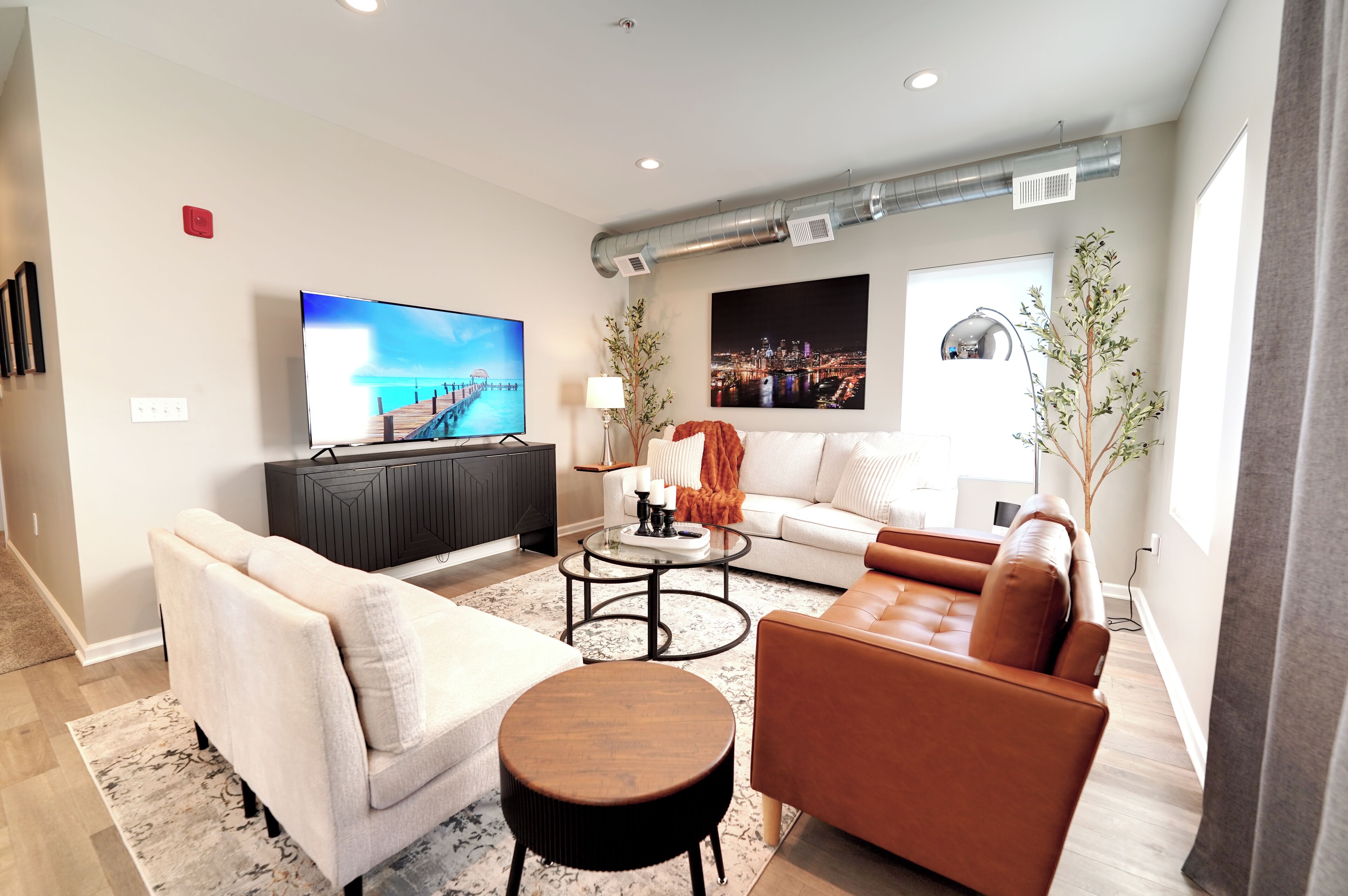 New Chic Condo In Pittsburgh - Pittsburgh, PA