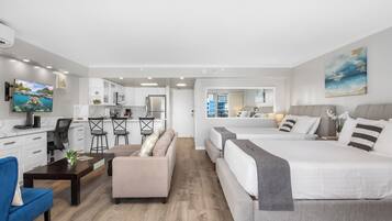 Estúdio, 2 camas queen-size, varanda, Vista para a cidade (1 Bedroom) | Sala de estar