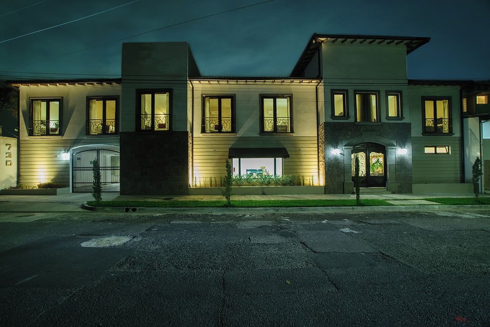 Barolo Hotel - San Salvador