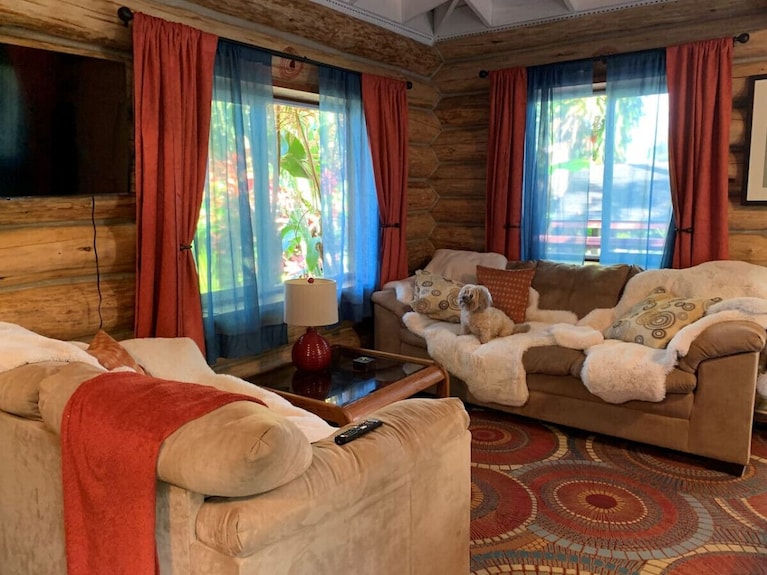 Frog Pond Cozy, Streamside Family Cabin For 3 - 4 - Hawaii