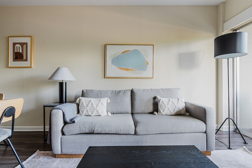 Blueground | Palo Alto 1bd Apartment - Mountain View, CA