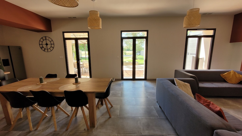 Peaceful Villa In Provence, Large Garden And Swimming Pool ( Completely Renovated ) - Mornas