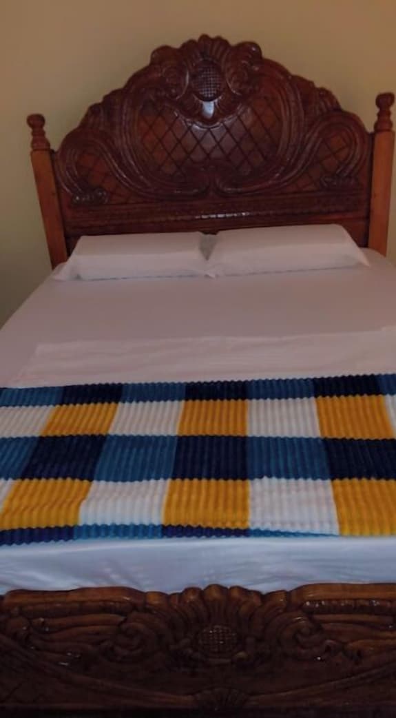 Spacious & Stylish 1-bedroom House - Mombasa