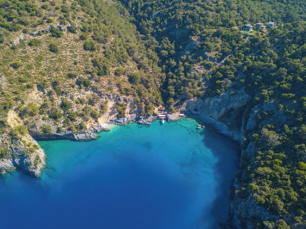 Private Island-style Ultra Luxury Villa Estate - Hisarönü