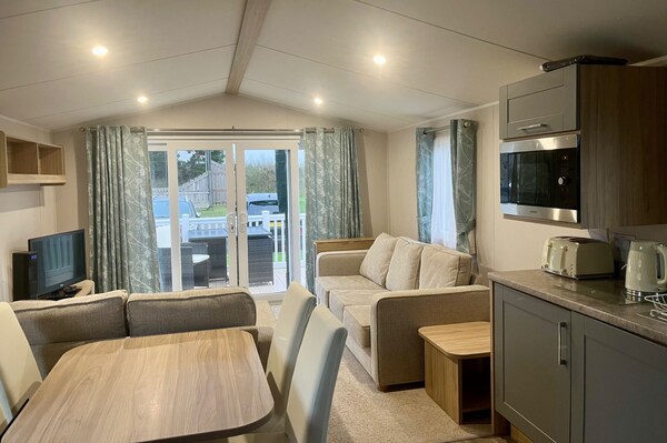 Surfside Bliss - Cayton Bay Park Caravan - Yorkshire