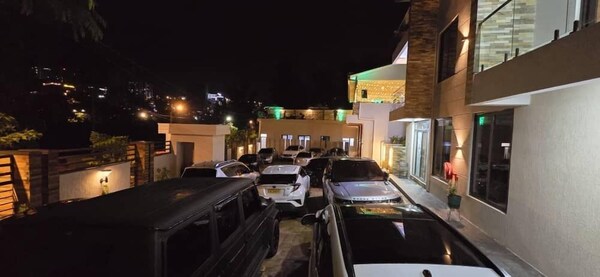 Step Apart Hotel - Kigali