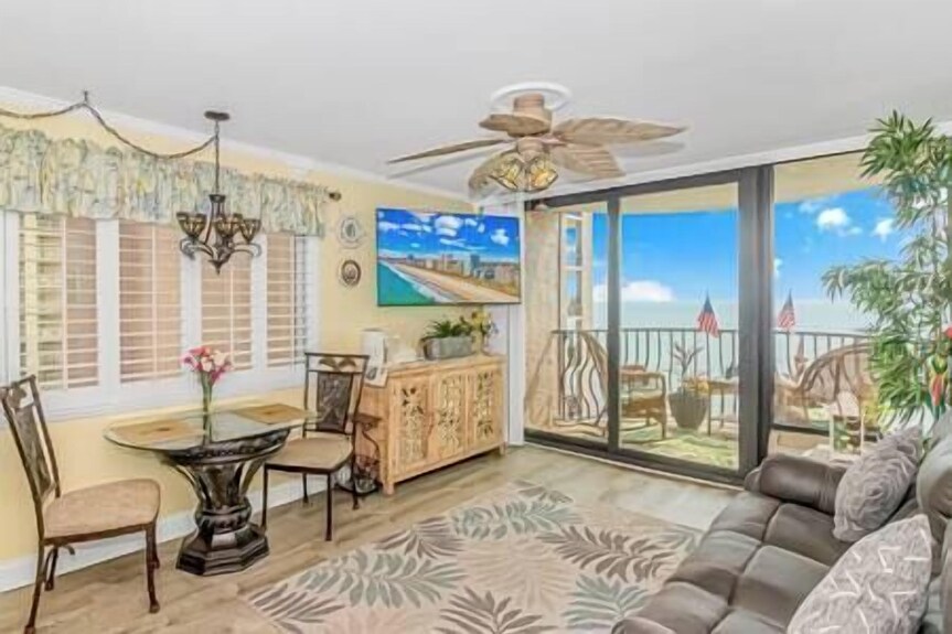 Lux Oceanfront On Myrtle Beach Boardwalk! - Conway, SC