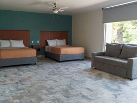 Quarto triplo | Quartos à prova de som, Wi-Fi de cortesia