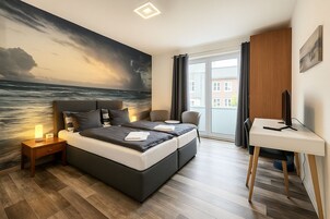 Quarto Duplo ou Twin Básico | Secretária, quartos insonorizados, Wi-fi grátis 