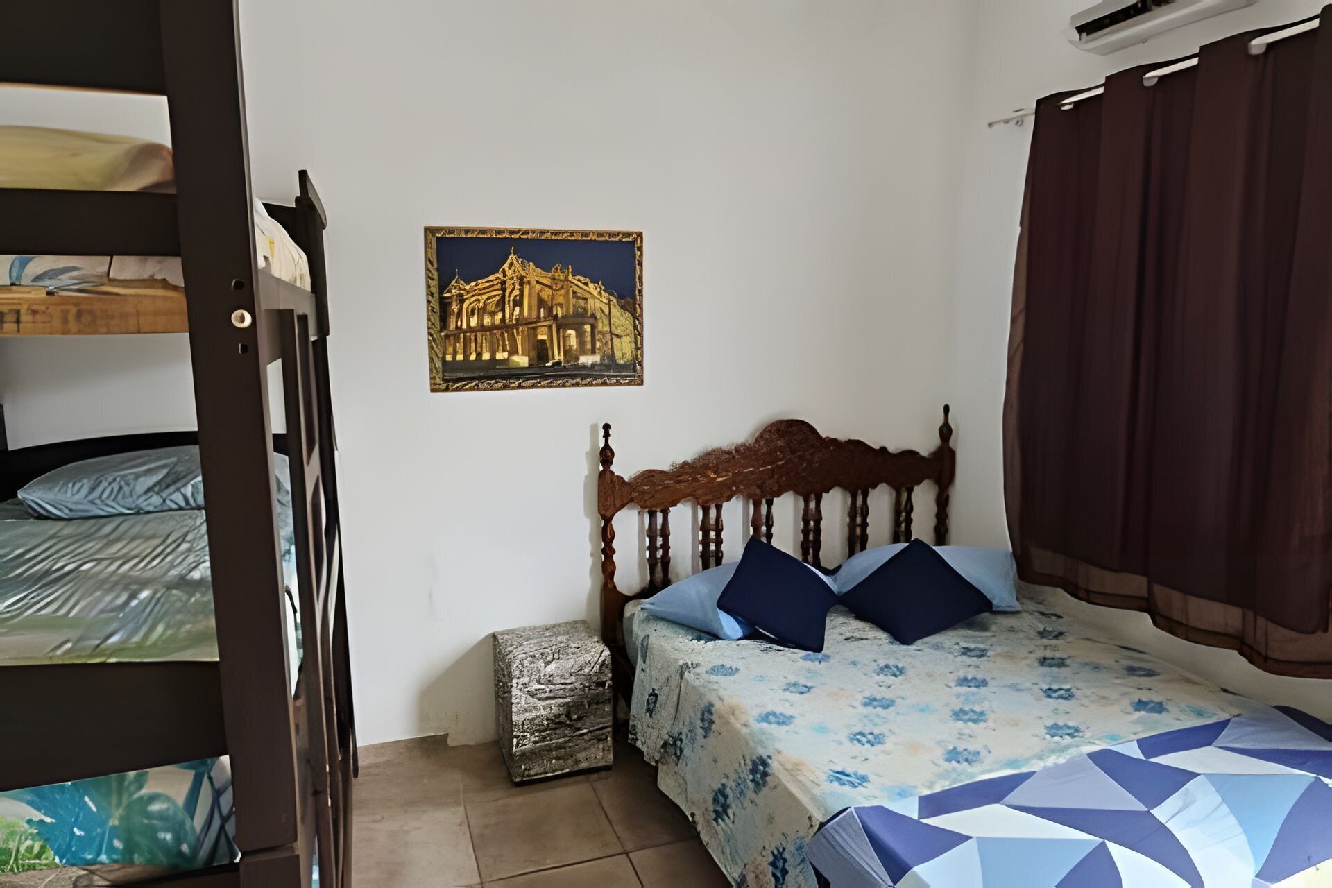 1 quarto, secretária, Wi-fi grátis, roupa de cama fornecida 