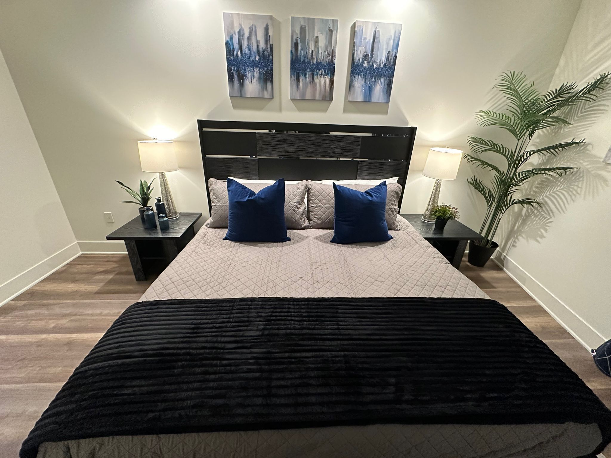 Chic 3 BD/3 BA Across From Century City Mall, Los Angeles, CA Vacation ...