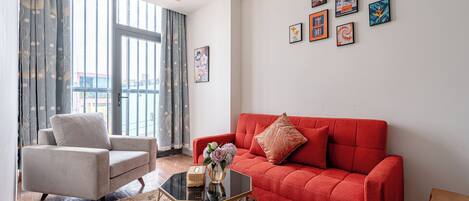 Apartamento Familiar, Vista para a cidade | Sala de estar