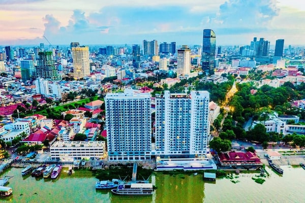 X One Hotel - Phnom Penh