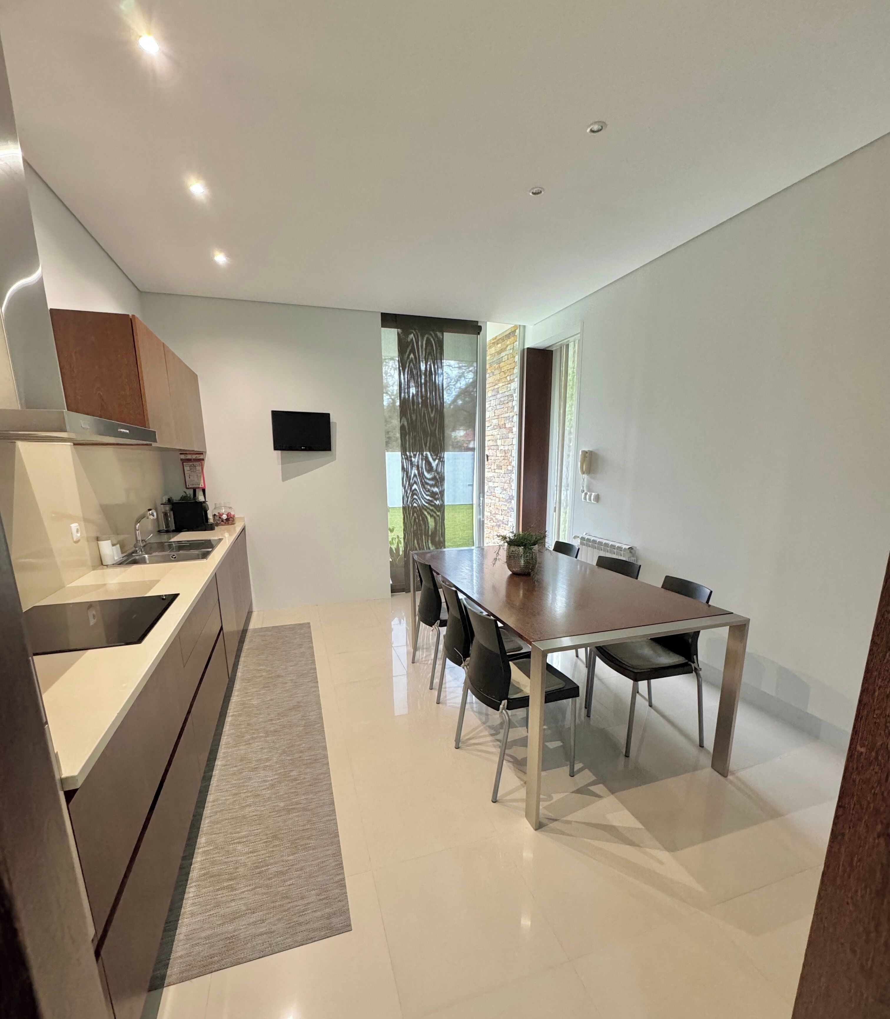 Casa, 3 quartos, acessível, piscina privativa | Sala de jantar