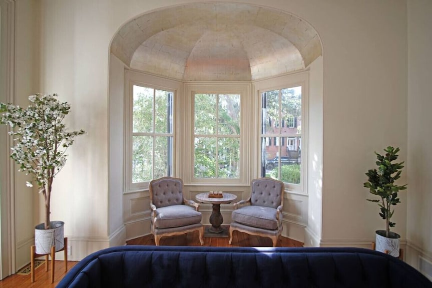 Hamilton House - 5 Bed Historic Downtown House W/ Courtyard & Parking - Savannah, GA