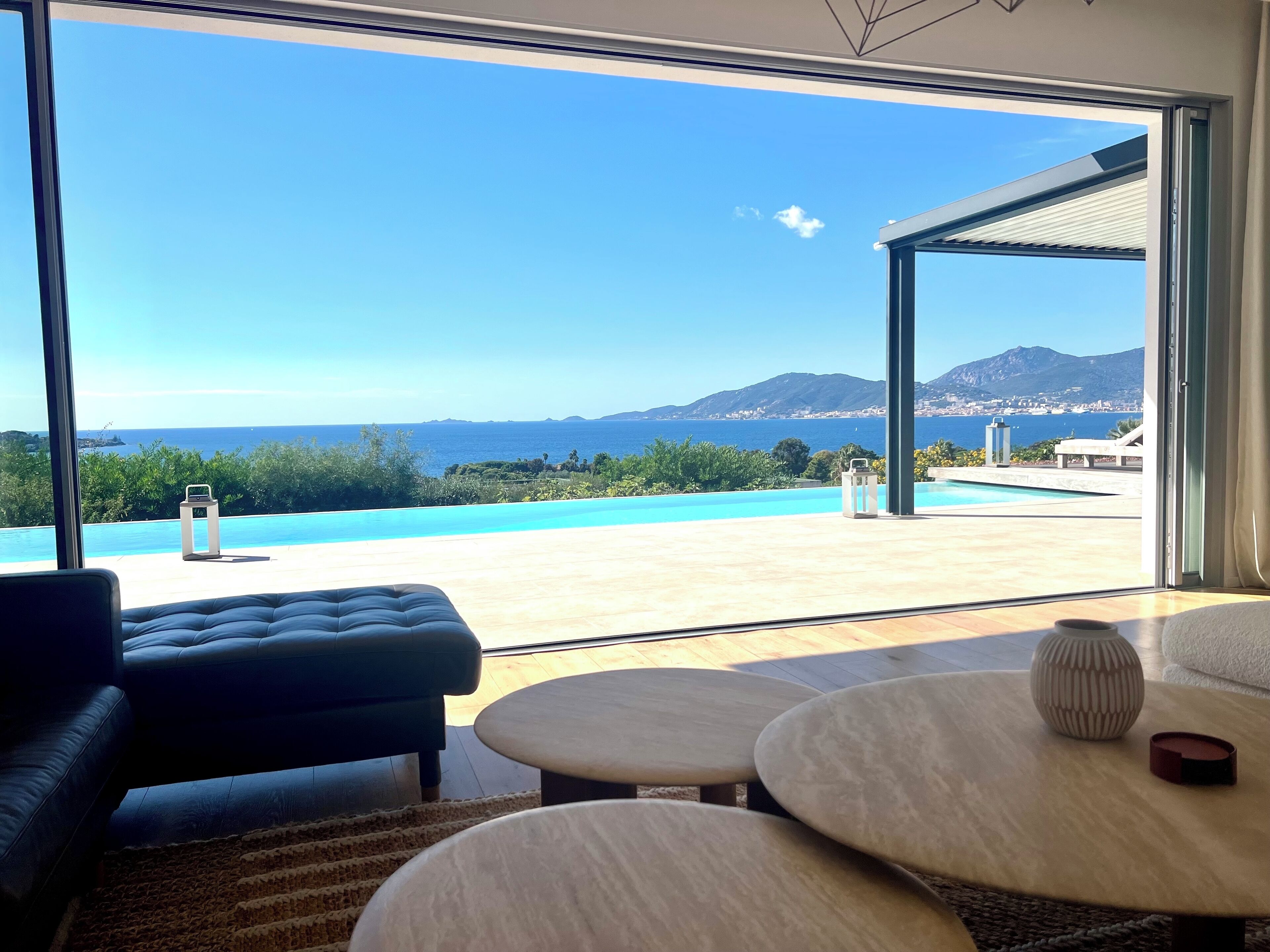 Luxurious Villa With Pool In Porticcio, Breathtaking View Of The Sea And Ajaccio - Ajaccio
