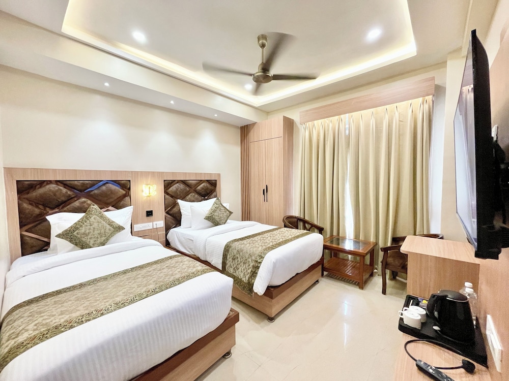 Hotel Mantavya - Varanasi Near Temple - Varanasi