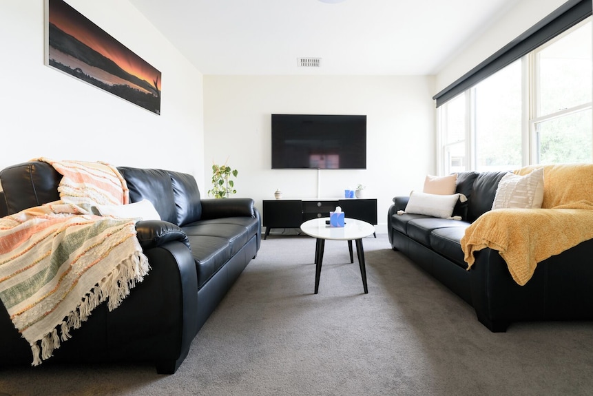 The Riverside Hideaway - A Tranquil Escape - Launceston