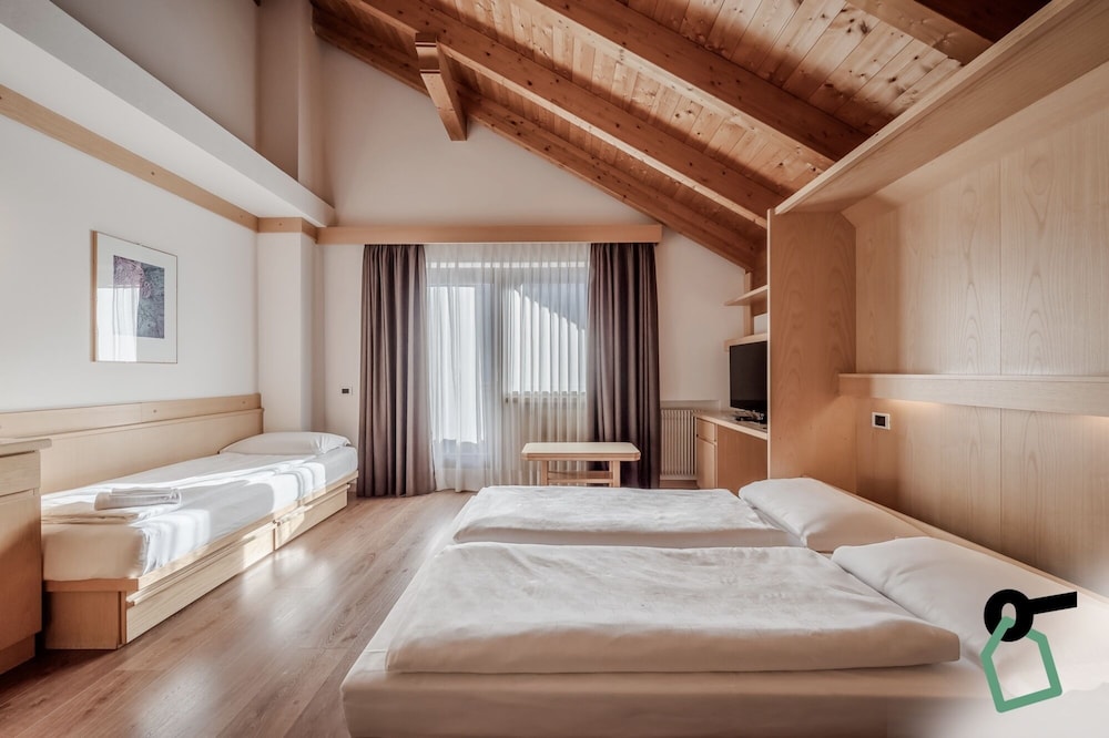 Hotiday Apartment Collection - Santa Cristina - Val Gardena