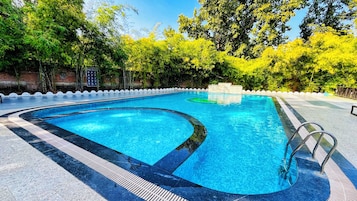 Piscina exterior