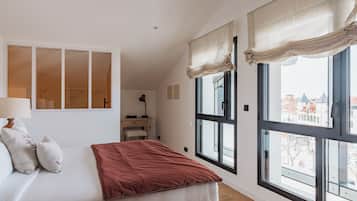 Apartamento | Cofre no quarto, quartos insonorizados, ferro/tábua de engomar