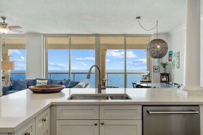 Gulf Views & Good Vibes – 3BR Beach Club w/ Huge Balcony + Easy Beach ...