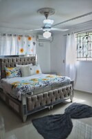 Apartamento, 3 quartos, varanda, vista para o jardim | 3 quartos 